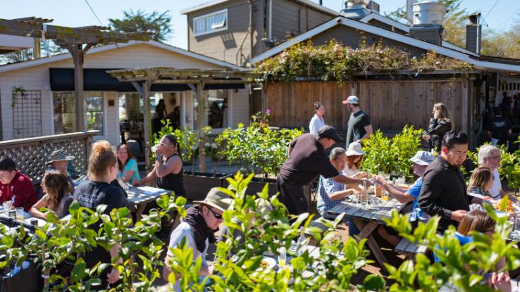 How Safe Is Outdoor Dining at Your Favorite Restaurant?