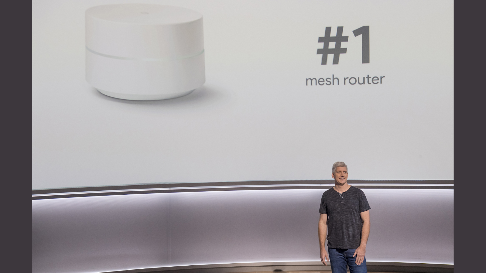 What Is Google Mesh WiFi? Mesh WiFi Coverage vs. Traditional Routers ...