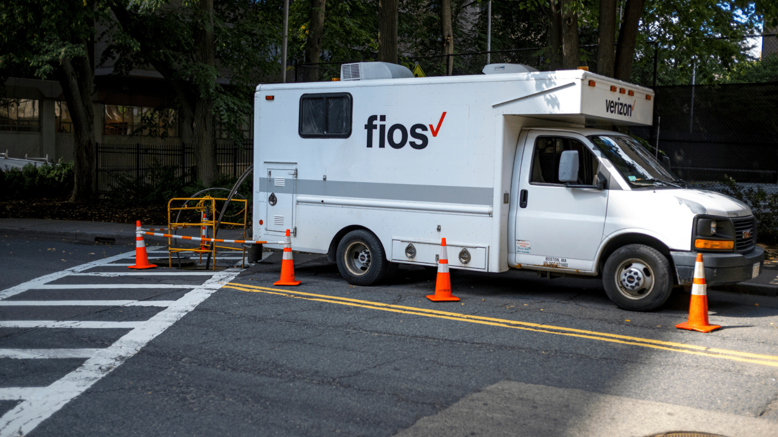 What Is Verizon Fios? The Best Verizon Fios Internet Packages - Ask.com
