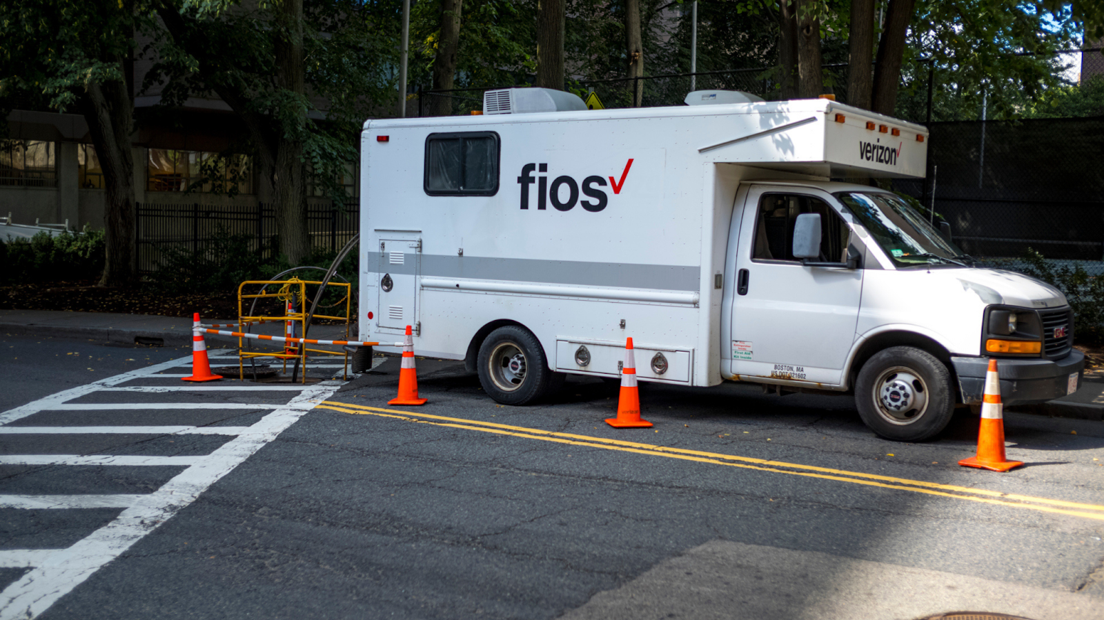 What Is Verizon Fios? The Best Verizon Fios Internet Packages - Ask.com